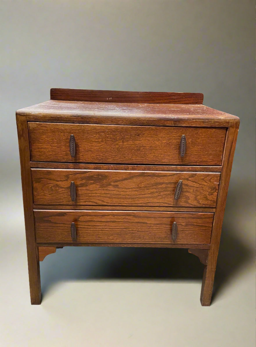Oak Chest of Drawers – Ashwood Props