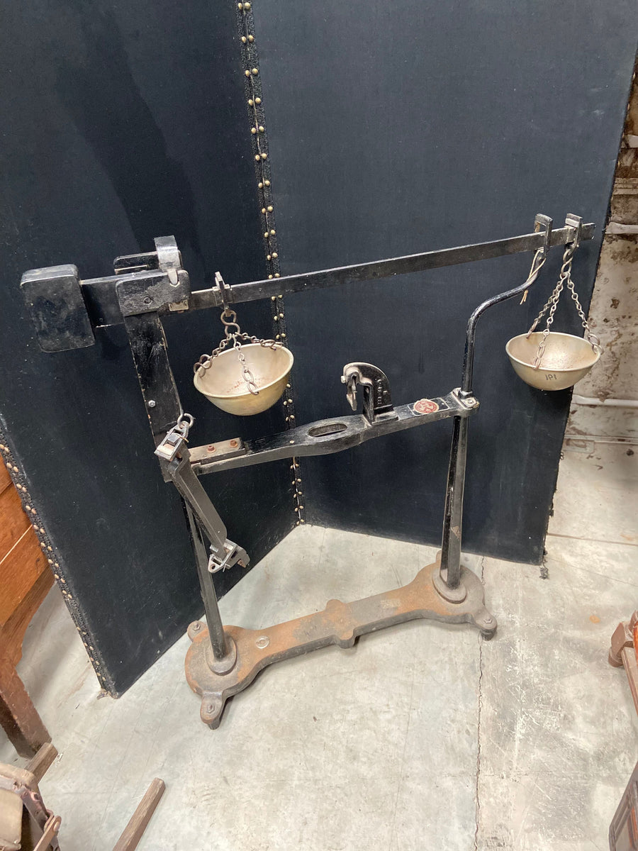 Large Floor Standing Balance Scales – Ashwood Props