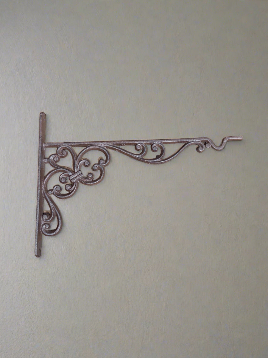 Ornate Cast Iron Shelf Brackets – Ashwood Props