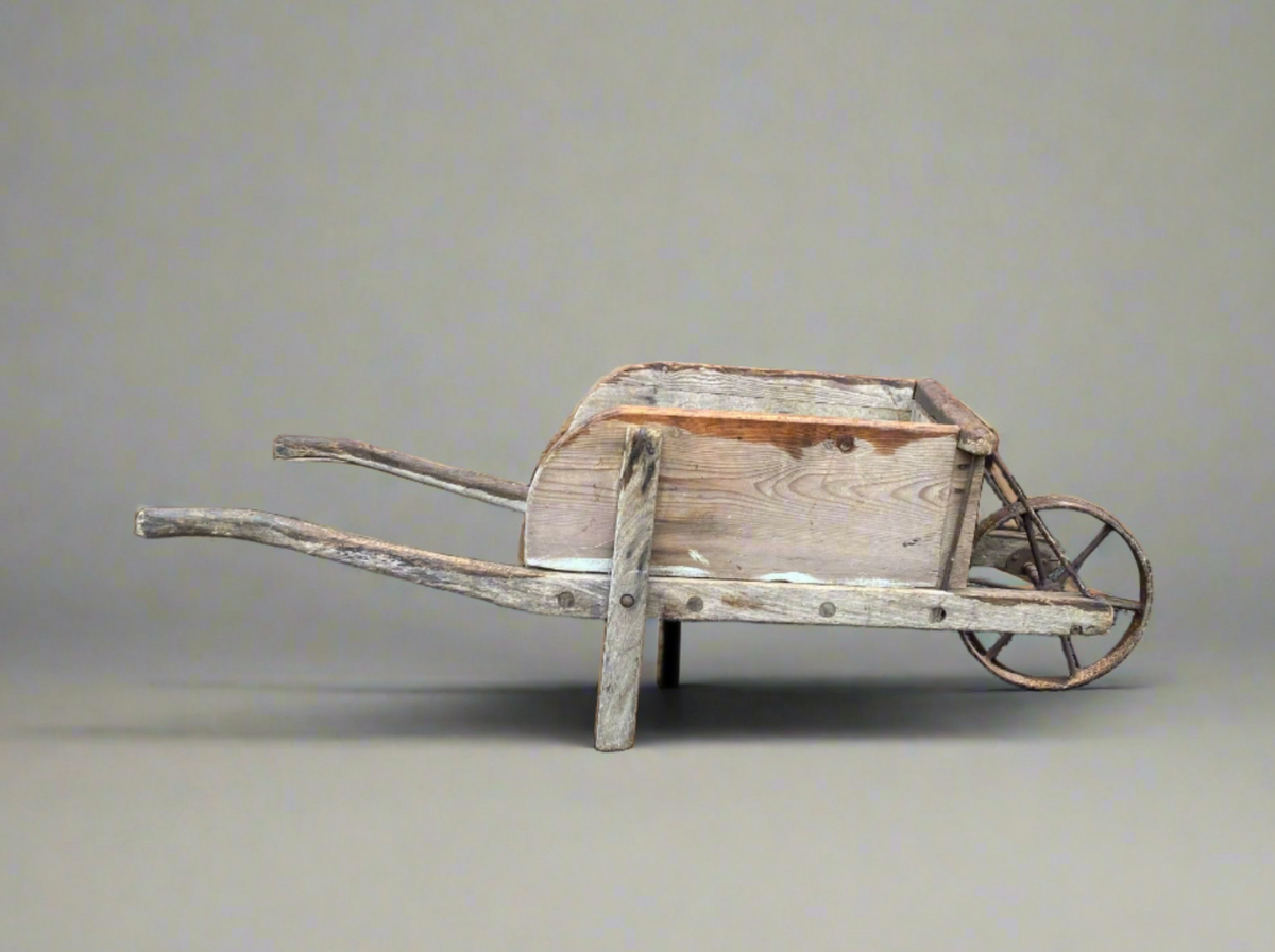 Rustic Garden Wheelbarrow – Ashwood Props