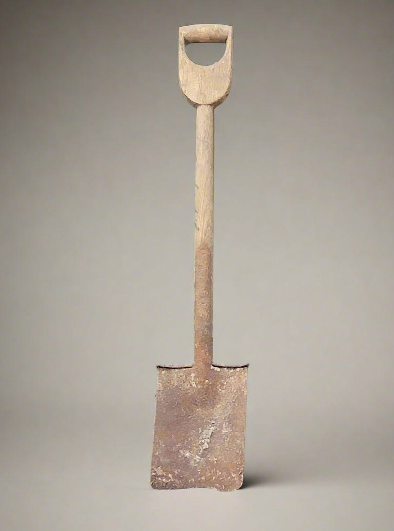 Antique Spade – Ashwood Props